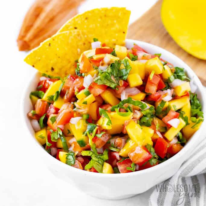 Homemade Salsa (5-Minute Recipe) - Wholesome Yum