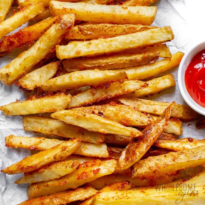 Garlic Parmesan Fries - Wholesome Yum