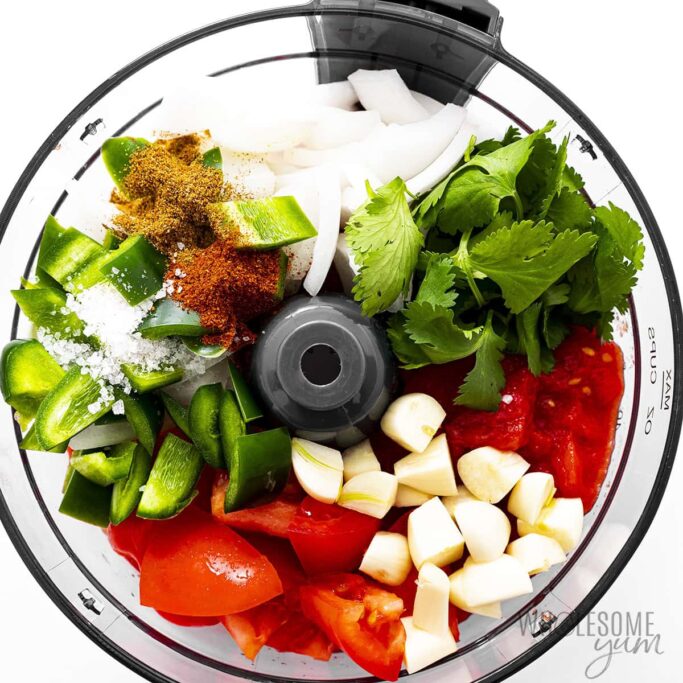 Homemade Salsa (5-Minute Recipe) - Wholesome Yum